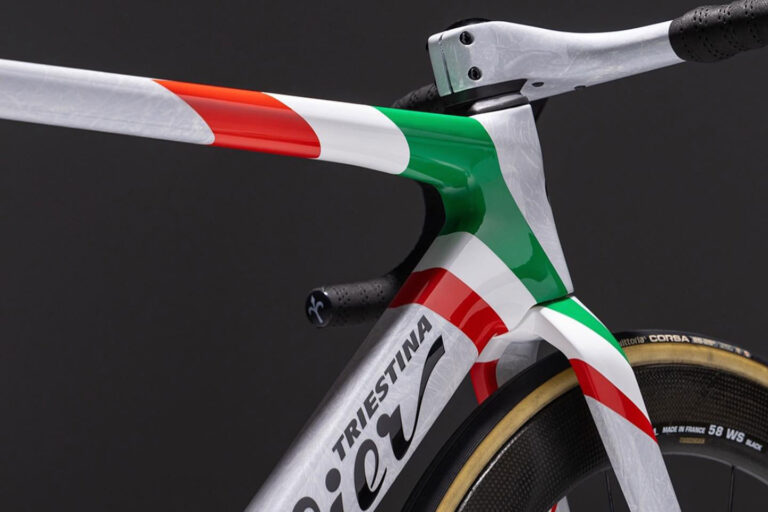 FILANTE SLR - GRAPHITE WHITE / GREEN / RED | BIKES | Wilier Japan